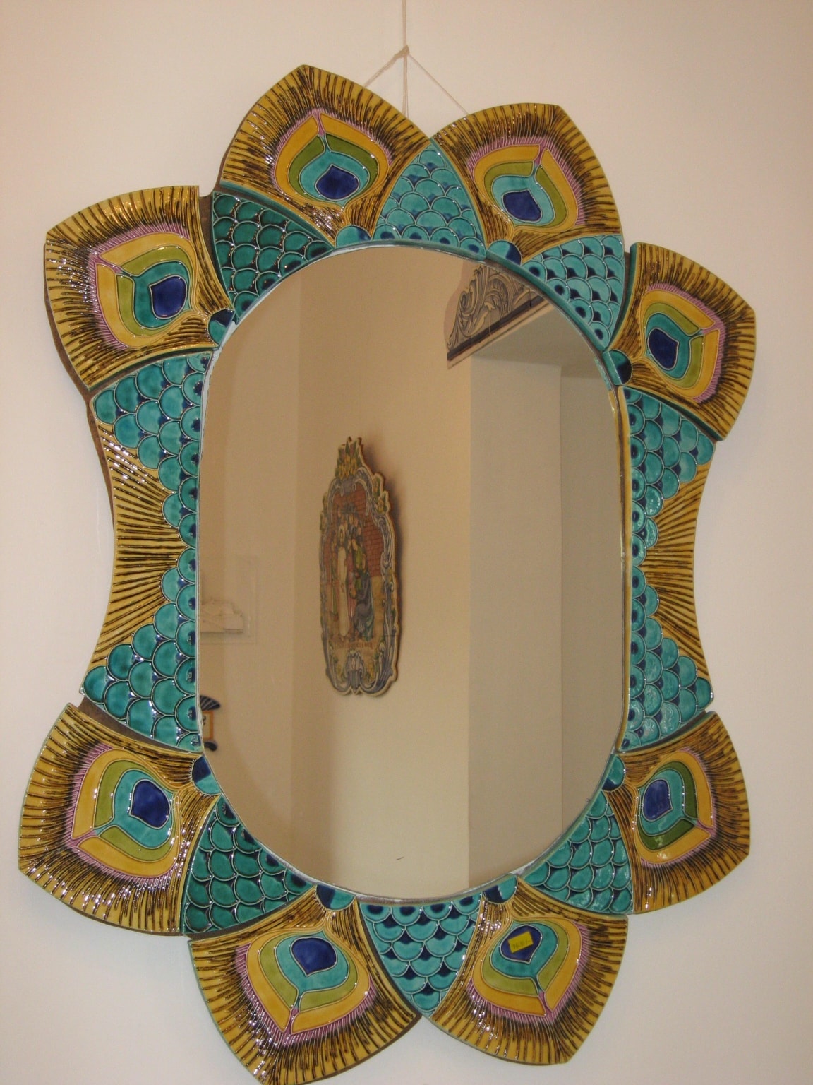 5 Types of Ceramic Mirror borders | Velha Goa Blogs