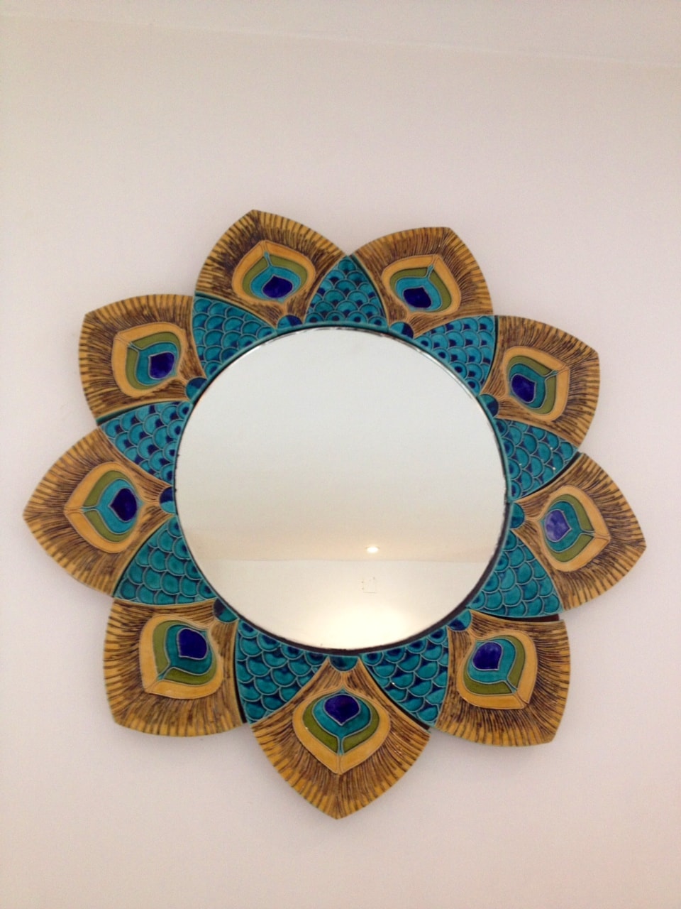 5 Types of Ceramic Mirror borders | Velha Goa Blogs